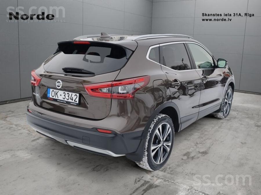 Brown Nissan Qashqai 2019 in Riga, with an engine capacity of 1.60 L and mileage of 92 thousand km for 15690 €, photo 3 on AUTOMOTO.COM.LV