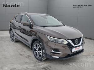 Brown Nissan Qashqai 2019 in Riga, with an engine capacity of 1.60 L and mileage of 92 thousand km for 15690 €, photo 4 on AUTOMOTO.COM.LV