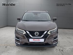 Brown Nissan Qashqai 2019 in Riga, with an engine capacity of 1.60 L and mileage of 92 thousand km for 15690 €, photo 5 on AUTOMOTO.COM.LV