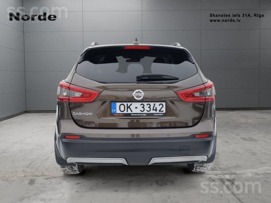 Brown Nissan Qashqai 2019 in Riga, with an engine capacity of 1.60 L and mileage of 92 thousand km for 15690 €, photo 6 on AUTOMOTO.COM.LV
