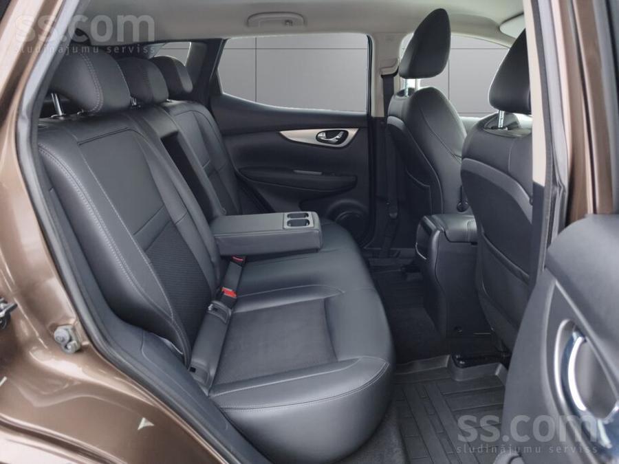 Brown Nissan Qashqai 2019 in Riga, with an engine capacity of 1.60 L and mileage of 92 thousand km for 15690 €, photo 9 on AUTOMOTO.COM.LV