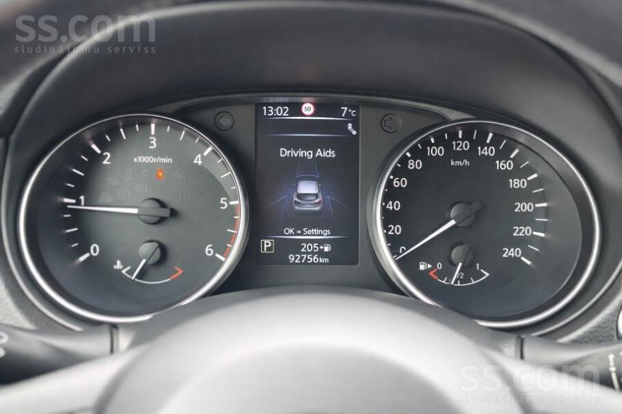 Brown Nissan Qashqai 2019 in Riga, with an engine capacity of 1.60 L and mileage of 92 thousand km for 15690 €, photo 15 on AUTOMOTO.COM.LV