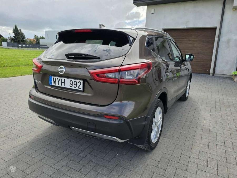 Brūns Nissan Qashqai 2019 Šauļi, ar dzinēja tilpumu 1.33 L un nobraukumu 132 tūkst. km par 14500 €, foto 15 vietnē AUTOMOTO.COM.LV