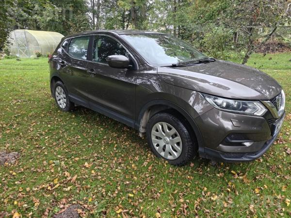 Brown Nissan Qashqai 2019 in Riga, with an engine capacity of 1.50 L and mileage of 188 thousand km for 9500 €, photo 5 on AUTOMOTO.COM.LV