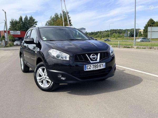 Brown Nissan Qashqai 2013 in Panevezys, with an engine capacity of 1.46 L and mileage of 262 thousand km for 5990 €, photo 4 on AUTOMOTO.COM.LV