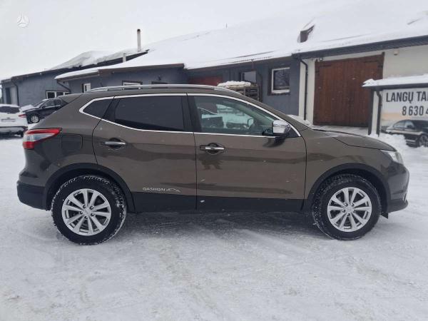 Brūns Nissan Qashqai 2015 Radviliškis, ar dzinēja tilpumu 1.20 L un nobraukumu 150 tūkst. km par 7500 €, foto 8 vietnē AUTOMOTO.COM.LV
