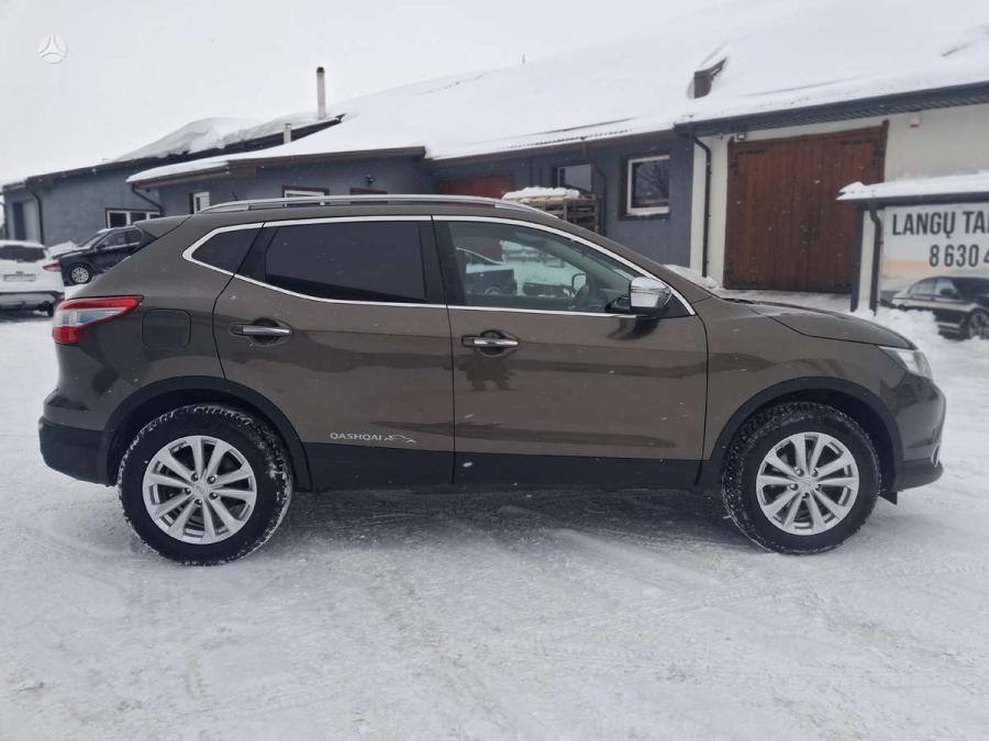 Brūns Nissan Qashqai 2015 Radviliškis, ar dzinēja tilpumu 1.20 L un nobraukumu 150 tūkst. km par 7500 €, foto 8 vietnē AUTOMOTO.COM.LV