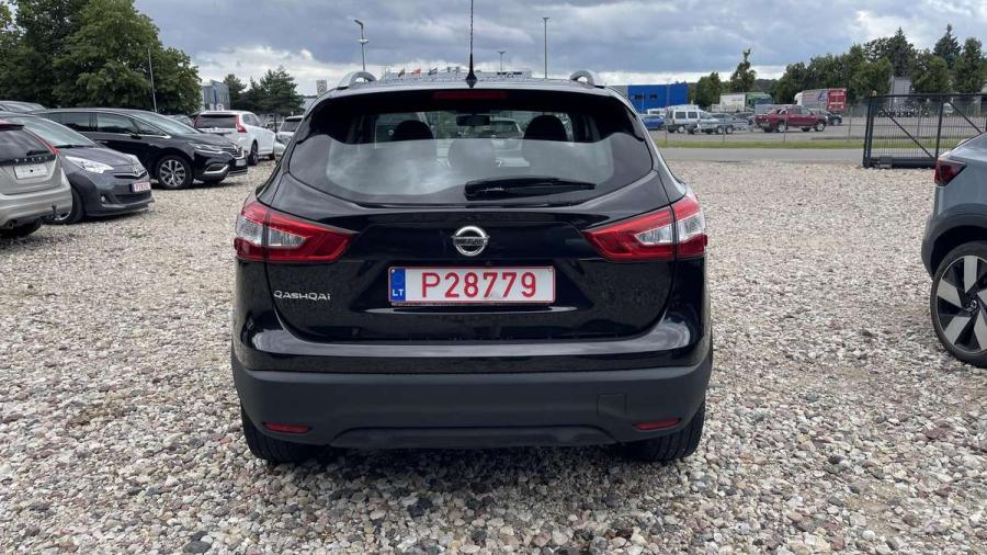 Brown Nissan Qashqai 2016 in Kaunas, with an engine capacity of 1.20 L and mileage of 190 thousand km for 7850 €, photo 6 on AUTOMOTO.COM.LV