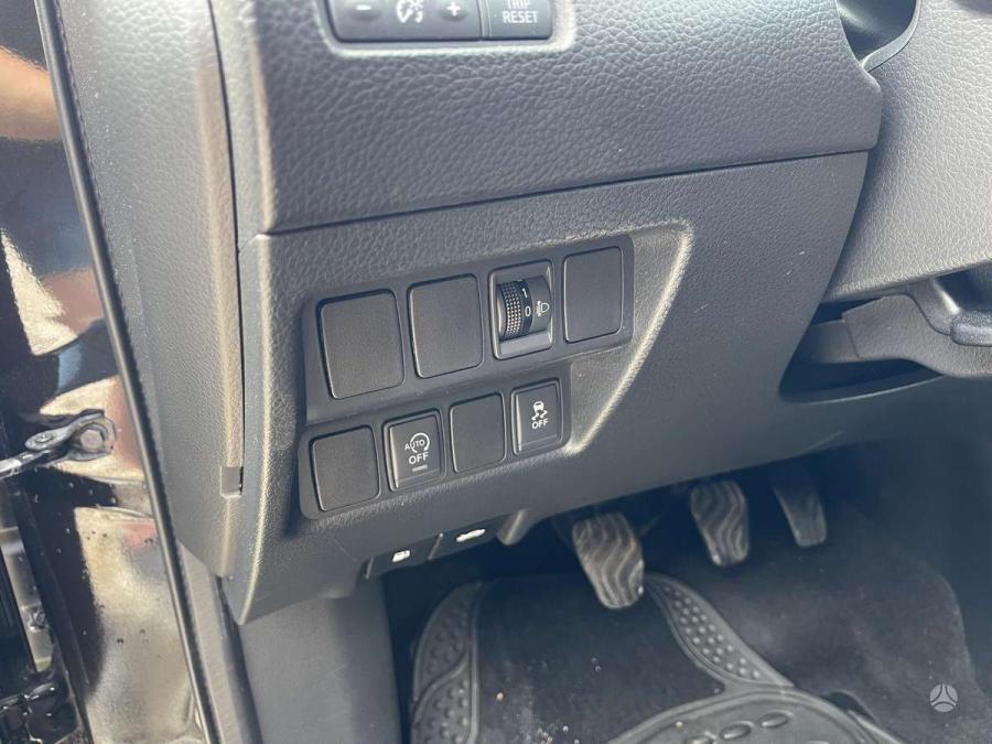Brown Nissan Qashqai 2016 in Kaunas, with an engine capacity of 1.20 L and mileage of 190 thousand km for 7850 €, photo 15 on AUTOMOTO.COM.LV