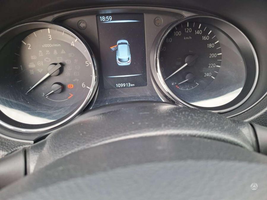 Brown Nissan Qashqai 2016 in Raseiniai, with an engine capacity of 1.50 L and mileage of 110 thousand km for 9600 €, photo 12 on AUTOMOTO.COM.LV