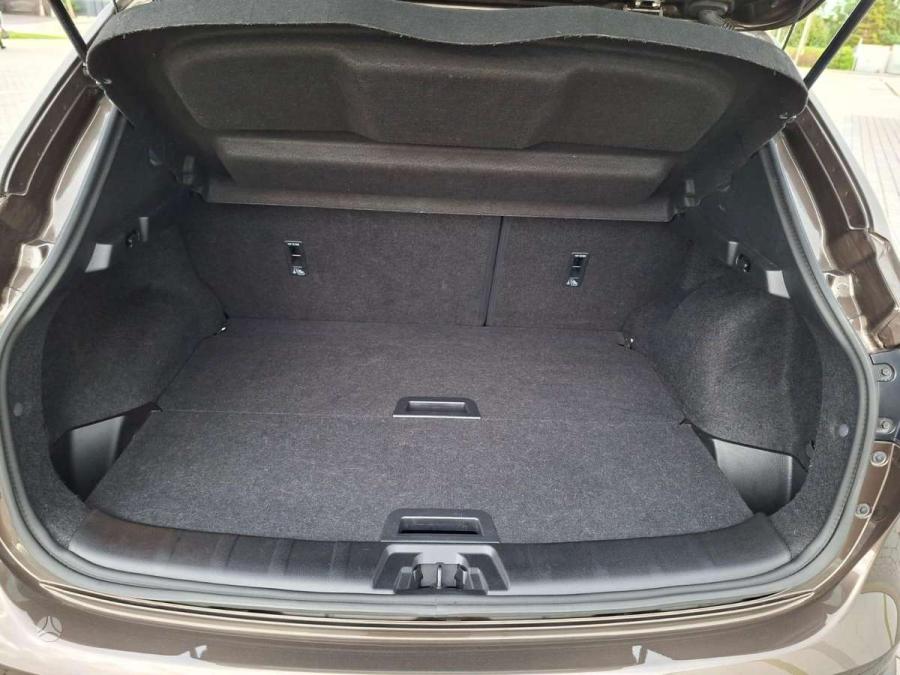 Brown Nissan Qashqai 2016 in Raseiniai, with an engine capacity of 1.50 L and mileage of 110 thousand km for 9600 €, photo 18 on AUTOMOTO.COM.LV