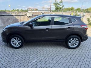 Brūns Nissan Qashqai 2017 Šauļi, ar dzinēja tilpumu 1.60 L un nobraukumu 184 tūkst. km par 8900 €, foto 3 vietnē AUTOMOTO.COM.LV