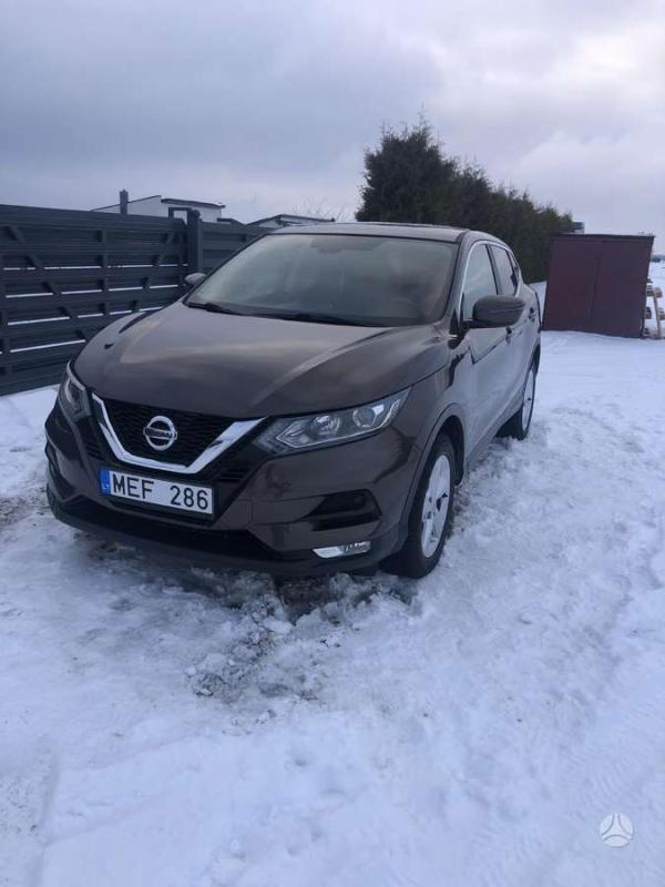 Brown Nissan Qashqai 2018 in Siauliai, with an engine capacity of 1.60 L and mileage of 248 thousand km for 14200 €, photo 1 on AUTOMOTO.COM.LV