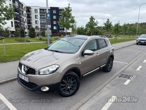 Brūns Nissan Qashqai 2011 Tallina, ar dzinēja tilpumu 1.50 L un nobraukumu 253 tūkst. km par 4599 €, foto 1 vietnē AUTOMOTO.COM.LV