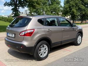 Brown Nissan Qashqai 2013 in Parnu, with an engine capacity of 2.00 L and mileage of 90 thousand km for 6650 €, photo 4 on AUTOMOTO.COM.LV