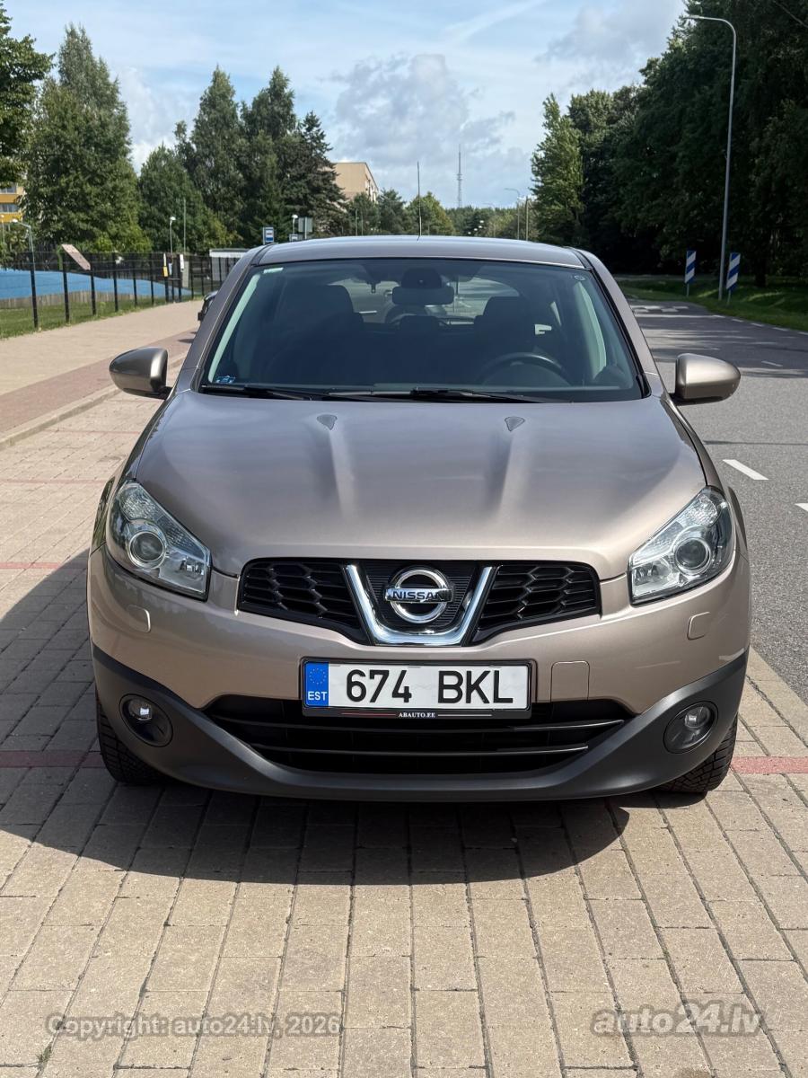 Brown Nissan Qashqai 2013 in Parnu, with an engine capacity of 2.00 L and mileage of 90 thousand km for 6650 €, photo 5 on AUTOMOTO.COM.LV