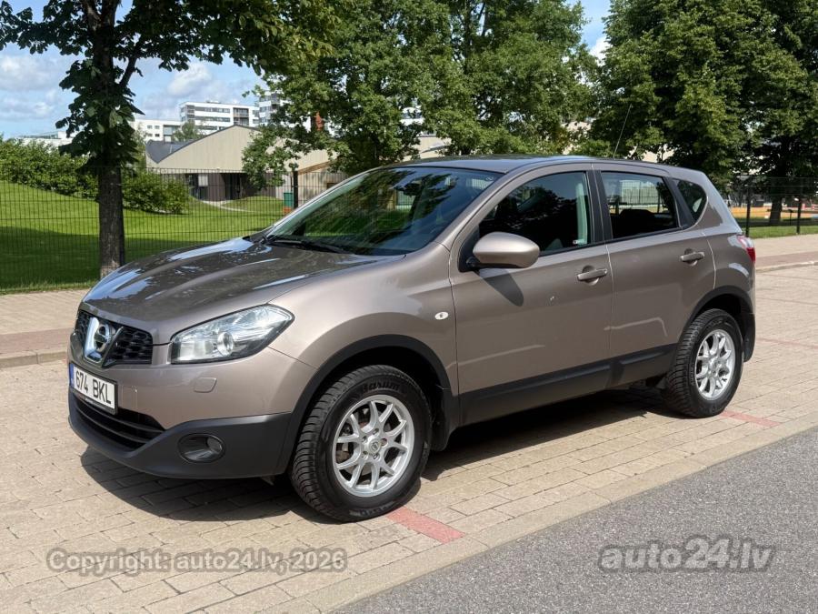 Brown Nissan Qashqai 2013 in Parnu, with an engine capacity of 2.00 L and mileage of 90 thousand km for 6650 €, photo 6 on AUTOMOTO.COM.LV