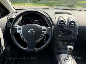 Brown Nissan Qashqai 2013 in Parnu, with an engine capacity of 2.00 L and mileage of 90 thousand km for 6650 €, photo 11 on AUTOMOTO.COM.LV