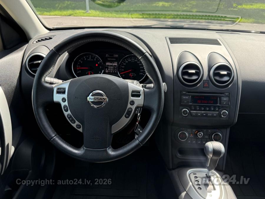 Brown Nissan Qashqai 2013 in Parnu, with an engine capacity of 2.00 L and mileage of 90 thousand km for 6650 €, photo 11 on AUTOMOTO.COM.LV