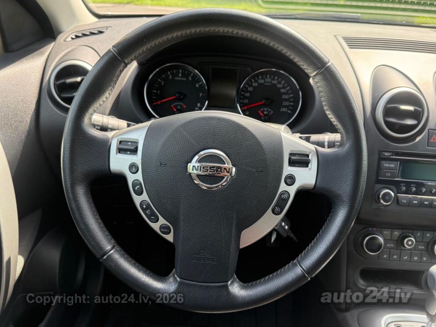Brown Nissan Qashqai 2013 in Parnu, with an engine capacity of 2.00 L and mileage of 90 thousand km for 6650 €, photo 18 on AUTOMOTO.COM.LV