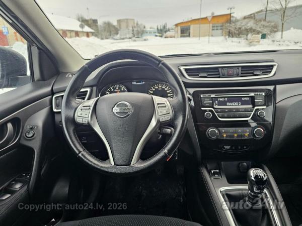 Brown Nissan Qashqai 2014 in Paide, with an engine capacity of 1.20 L and mileage of 148 thousand km for 6990 €, photo 9 on AUTOMOTO.COM.LV