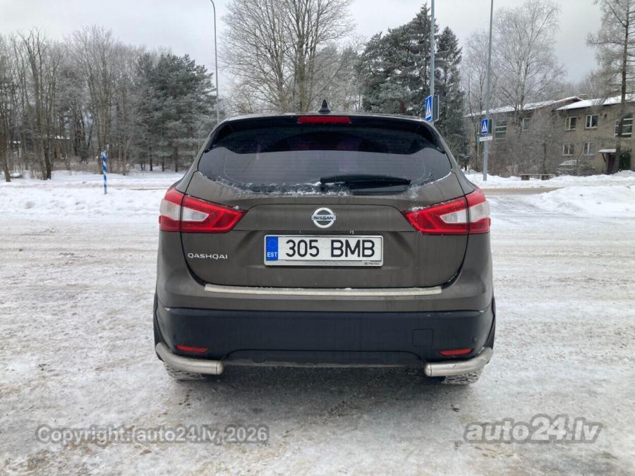 Brūns Nissan Qashqai 2014 Narva, ar dzinēja tilpumu 1.20 L un nobraukumu 153 tūkst. km par 9999 €, foto 2 vietnē AUTOMOTO.COM.LV