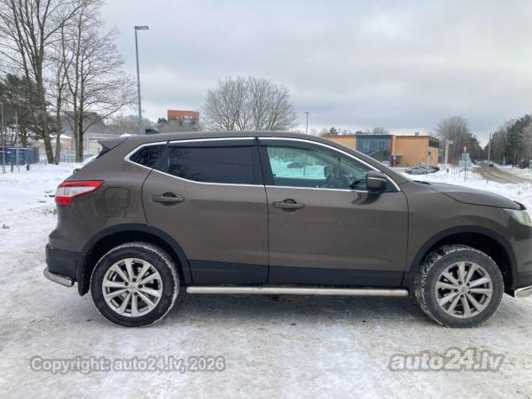 Brūns Nissan Qashqai 2014 Narva, ar dzinēja tilpumu 1.20 L un nobraukumu 153 tūkst. km par 9999 €, foto 4 vietnē AUTOMOTO.COM.LV