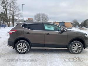 Brūns Nissan Qashqai 2014 Narva, ar dzinēja tilpumu 1.20 L un nobraukumu 153 tūkst. km par 9999 €, foto 4 vietnē AUTOMOTO.COM.LV
