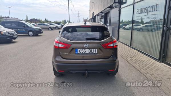 Brown Nissan Qashqai 2014 in Tartu, with an engine capacity of 1.20 L and mileage of 258 thousand km for 5500 €, photo 4 on AUTOMOTO.COM.LV