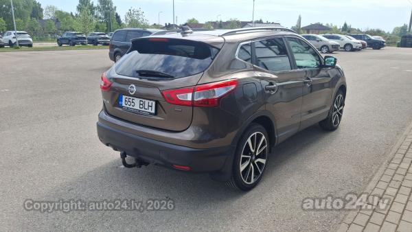 Brown Nissan Qashqai 2014 in Tartu, with an engine capacity of 1.20 L and mileage of 258 thousand km for 5500 €, photo 5 on AUTOMOTO.COM.LV