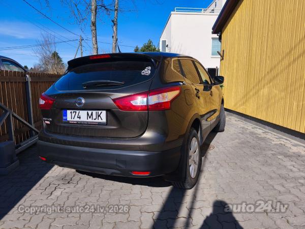 Brūns Nissan Qashqai 2014 Tallina, ar dzinēja tilpumu 1.20 L un nobraukumu 170 tūkst. km par 6999 €, foto 2 vietnē AUTOMOTO.COM.LV