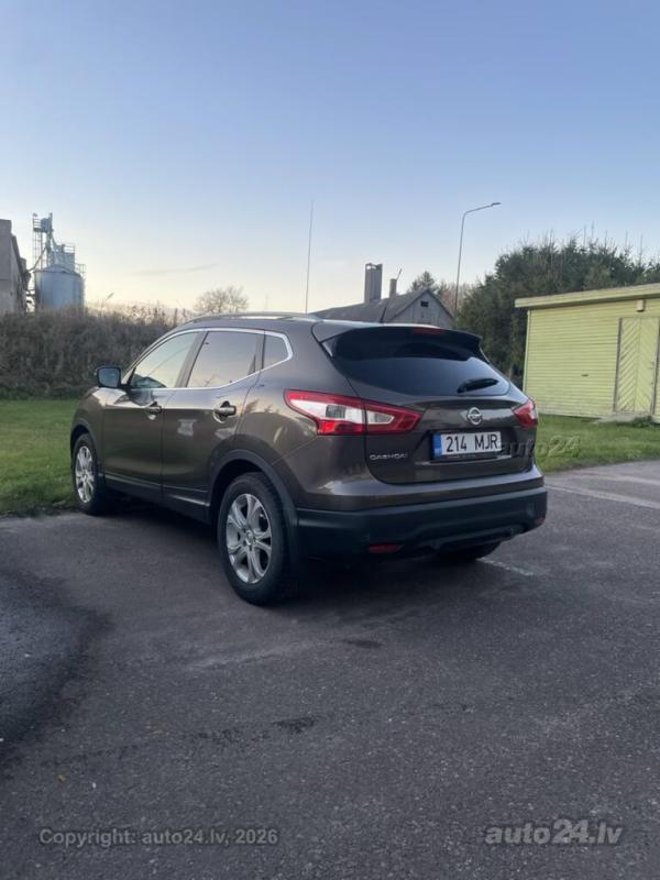 Brown Nissan Qashqai 2014 in Saue, with an engine capacity of 1.20 L and mileage of 121 thousand km for 5400 €, photo 6 on AUTOMOTO.COM.LV