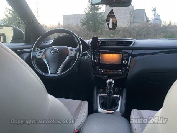 Brown Nissan Qashqai 2014 in Saue, with an engine capacity of 1.20 L and mileage of 121 thousand km for 5400 €, photo 7 on AUTOMOTO.COM.LV