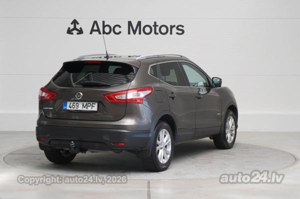 Brūns Nissan Qashqai 2015 Tallina, ar dzinēja tilpumu 1.60 L un nobraukumu 148 tūkst. km par 6990 €, foto 4 vietnē AUTOMOTO.COM.LV