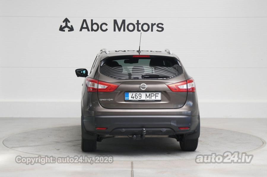 Brūns Nissan Qashqai 2015 Tallina, ar dzinēja tilpumu 1.60 L un nobraukumu 148 tūkst. km par 6990 €, foto 6 vietnē AUTOMOTO.COM.LV