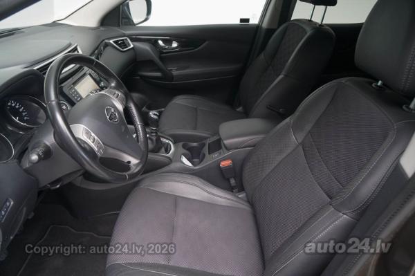 Brūns Nissan Qashqai 2015 Tallina, ar dzinēja tilpumu 1.60 L un nobraukumu 148 tūkst. km par 6990 €, foto 7 vietnē AUTOMOTO.COM.LV