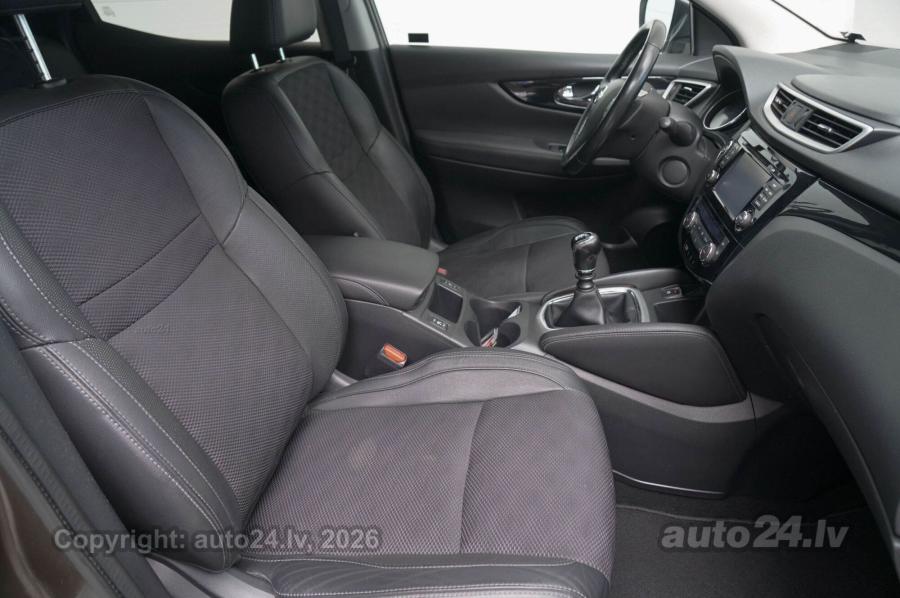 Brūns Nissan Qashqai 2015 Tallina, ar dzinēja tilpumu 1.60 L un nobraukumu 148 tūkst. km par 6990 €, foto 10 vietnē AUTOMOTO.COM.LV