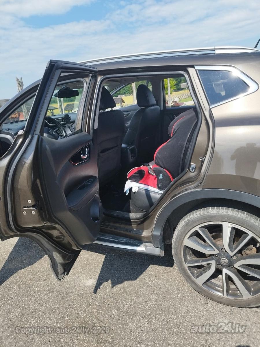 Brūns Nissan Qashqai 2015 Tallina, ar dzinēja tilpumu 1.20 L un nobraukumu 173 tūkst. km par 7750 €, foto 5 vietnē AUTOMOTO.COM.LV