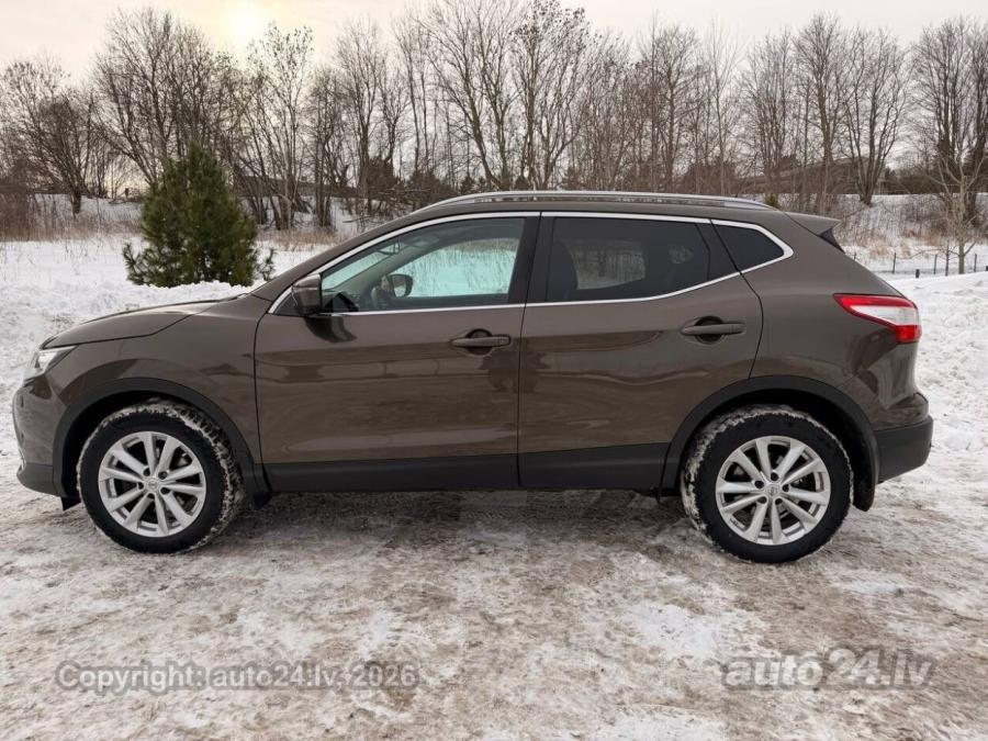 Brown Nissan Qashqai 2016 in Tallinn, with an engine capacity of 1.20 L and mileage of 176 thousand km for 8999 €, photo 6 on AUTOMOTO.COM.LV