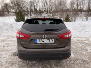 Brown Nissan Qashqai 2016 in Tallinn, with an engine capacity of 1.20 L and mileage of 176 thousand km for 8999 €, photo 9 on AUTOMOTO.COM.LV