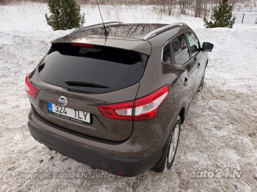 Brown Nissan Qashqai 2016 in Tallinn, with an engine capacity of 1.20 L and mileage of 176 thousand km for 8999 €, photo 11 on AUTOMOTO.COM.LV