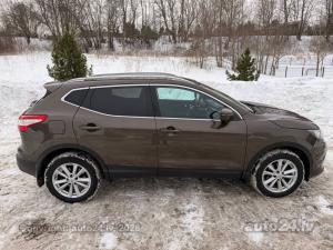 Brown Nissan Qashqai 2016 in Tallinn, with an engine capacity of 1.20 L and mileage of 176 thousand km for 8999 €, photo 13 on AUTOMOTO.COM.LV