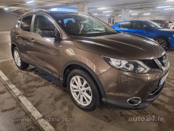 Brūns Nissan Qashqai 2017 Tallina, ar dzinēja tilpumu 1.20 L un nobraukumu 80 tūkst. km par 13900 €, foto 4 vietnē AUTOMOTO.COM.LV
