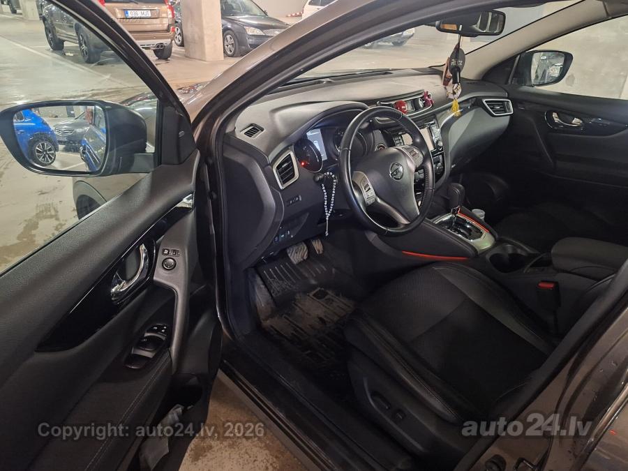 Brūns Nissan Qashqai 2017 Tallina, ar dzinēja tilpumu 1.20 L un nobraukumu 80 tūkst. km par 12999 €, foto 6 vietnē AUTOMOTO.COM.LV