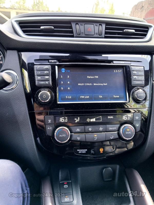 Brown Nissan Qashqai 2017 in Jogeva, with an engine capacity of 1.50 L and mileage of 201 thousand km for 13500 €, photo 8 on AUTOMOTO.COM.LV