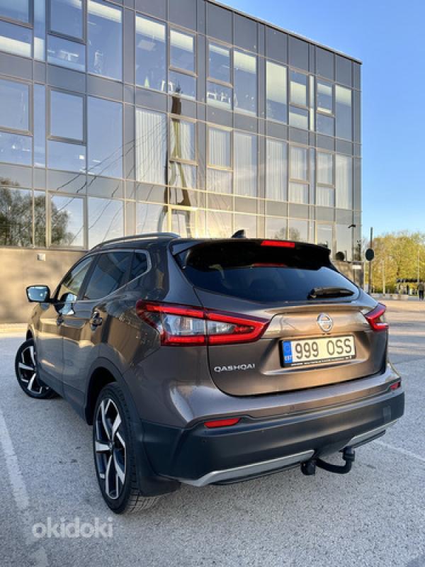Brown Nissan Qashqai 2017 in Tartu, with an engine capacity of 1.20 L and mileage of 120 thousand km for 16900 €, photo 4 on AUTOMOTO.COM.LV