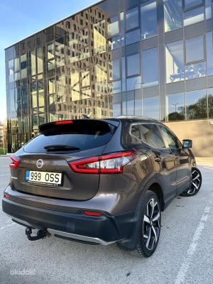 Brown Nissan Qashqai 2017 in Tartu, with an engine capacity of 1.20 L and mileage of 120 thousand km for 16900 €, photo 18 on AUTOMOTO.COM.LV