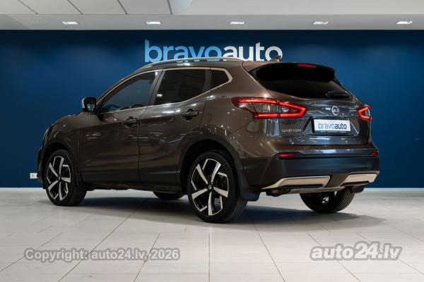 Brown Nissan Qashqai 2018 in Tallinn, with an engine capacity of 1.20 L and mileage of 122 thousand km for 13990 €, photo 4 on AUTOMOTO.COM.LV
