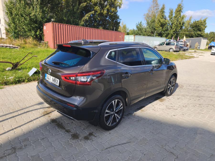 Brūns Nissan Qashqai 2018 Tallina, ar dzinēja tilpumu 1.20 L un nobraukumu 95 tūkst. km par 12000 €, foto 5 vietnē AUTOMOTO.COM.LV