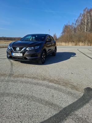 Brūns Nissan Qashqai 2019 Tallina, ar dzinēja tilpumu 1.30 L un nobraukumu 60 tūkst. km par 12900 €, foto  vietnē AUTOMOTO.COM.LV